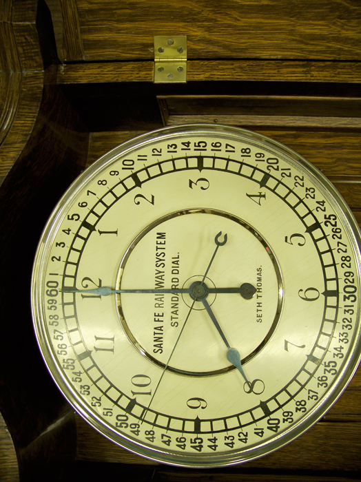 RARE SETH THOMAS REGULATOR #19 SANTA FE RAILWAY SYSTEM REGULATOR CLOCK.
