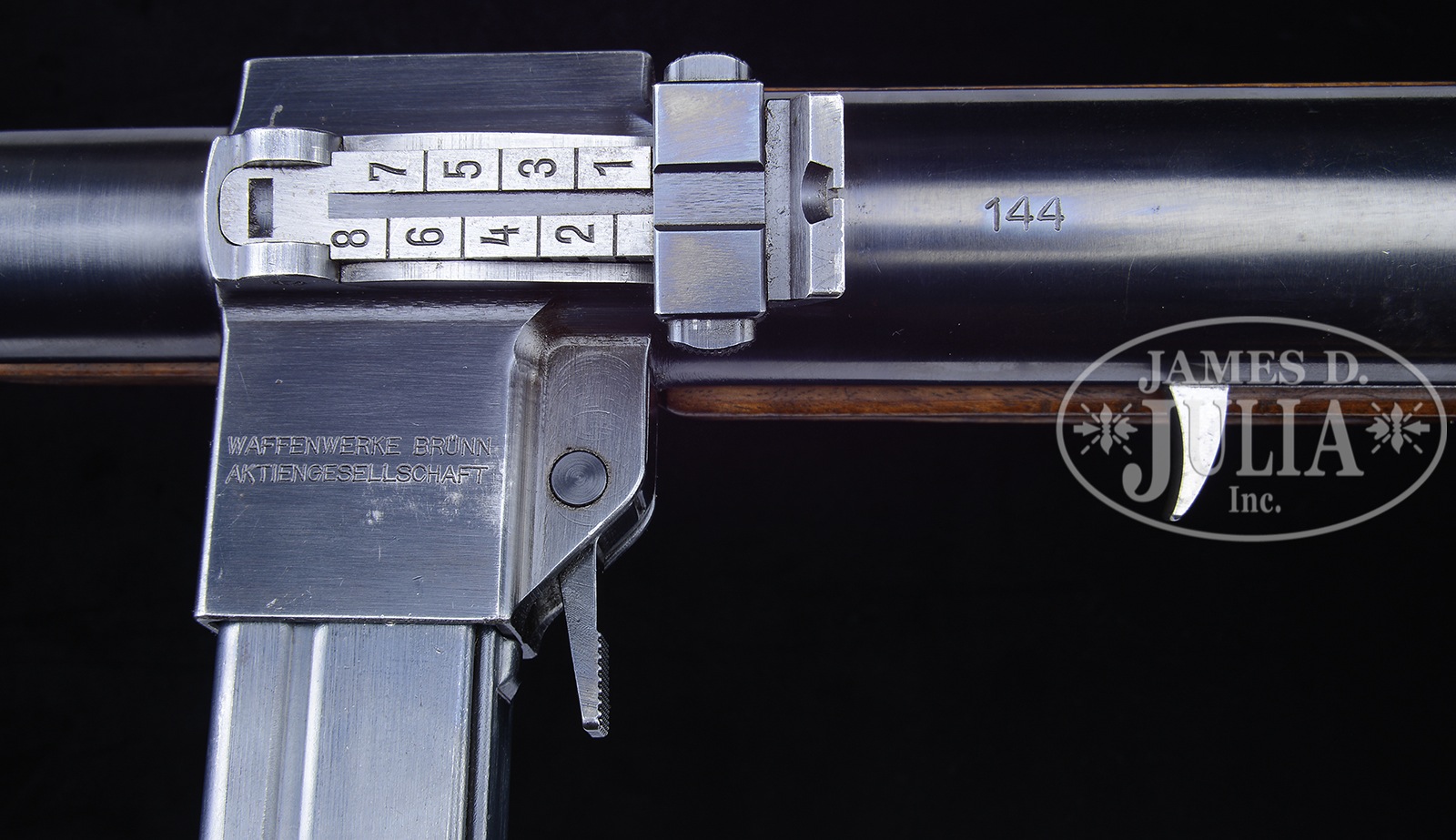 INCREDIBLY RARE AND FANTASTIC CONDITION GERMAN ZK-383 MACHINE GUN (C & R).